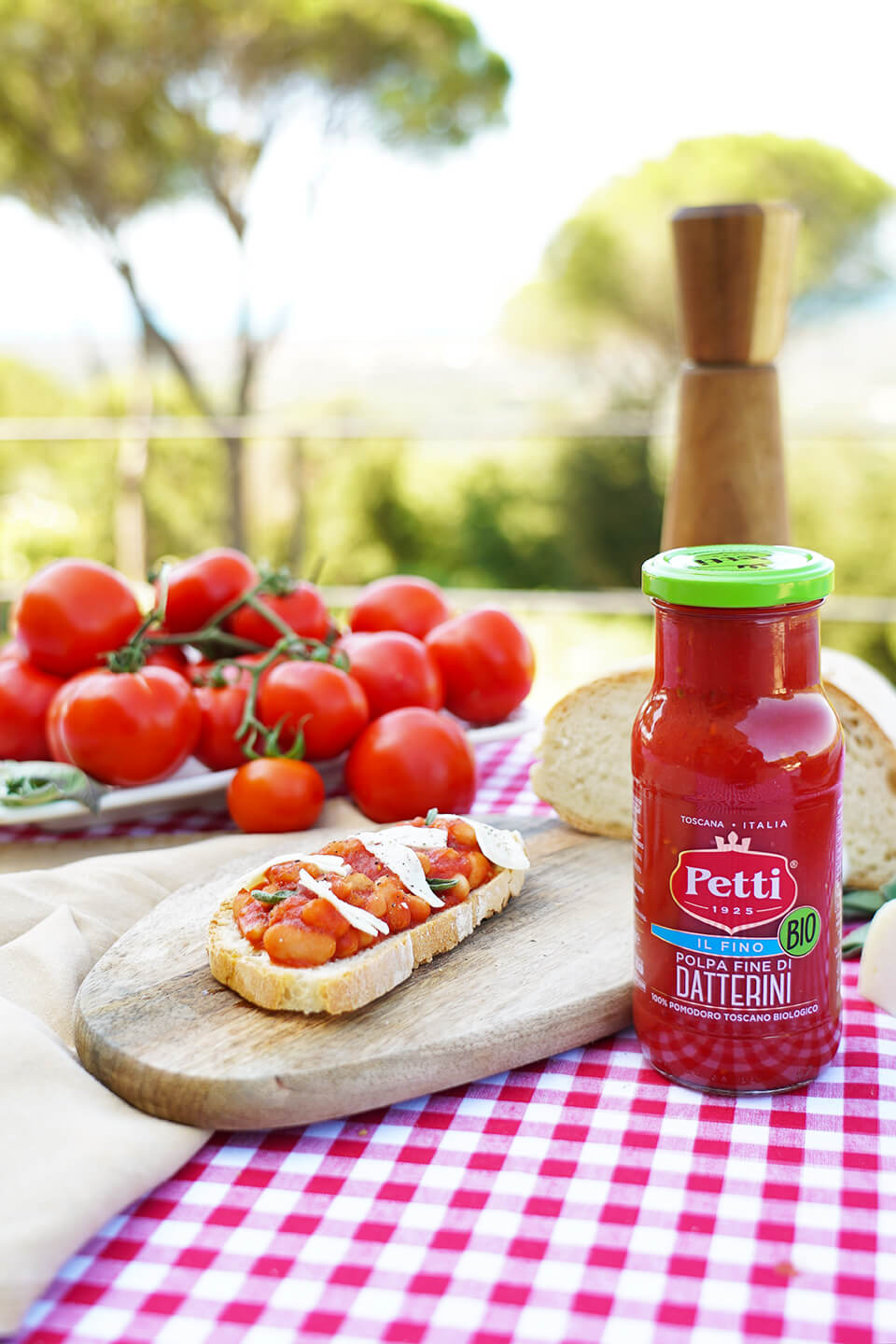 Crostone with beans “all’uccelletto” and Tuscan Pecorino - Il pomodoro ...